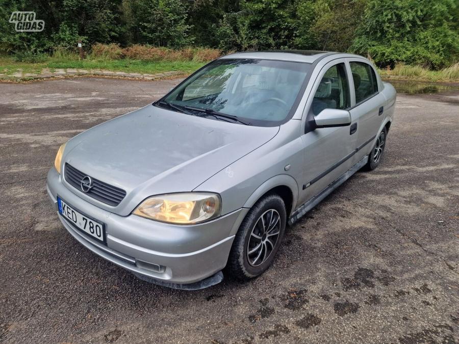 Opel Astra 1999 in Visaginas, with an engine capacity of 1.60 L and mileage of 249 thousand km for 400 €, photo 1 on AUTOMOTO.COM.LV