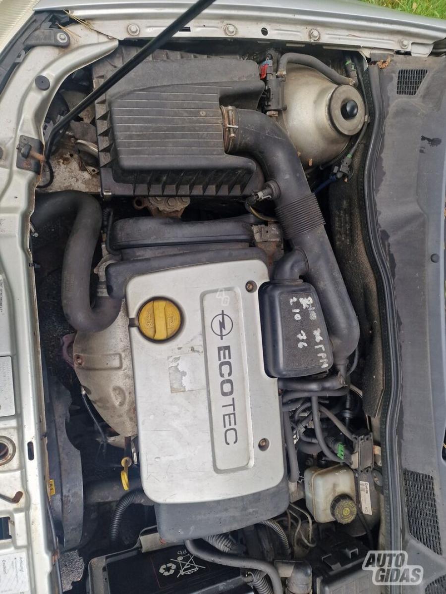 Opel Astra 1999 in Visaginas, with an engine capacity of 1.60 L and mileage of 249 thousand km for 400 €, photo 11 on AUTOMOTO.COM.LV