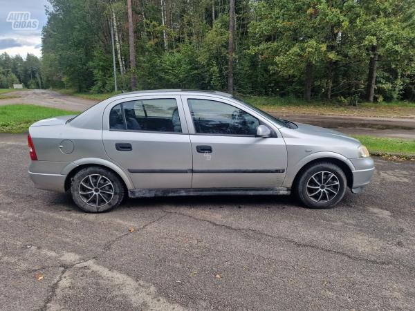 Opel Astra 1999 Visaginas, ar dzinēja tilpumu 1.60 L un nobraukumu 249 tūkst. km par 400 €, foto 5 vietnē AUTOMOTO.COM.LV