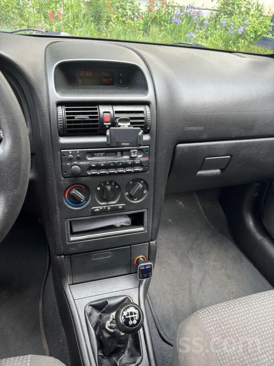 Opel Astra 2006 Rīga, ar dzinēja tilpumu 1.70 L un nobraukumu 230 tūkst. km par 1050 €, foto 8 vietnē AUTOMOTO.COM.LV
