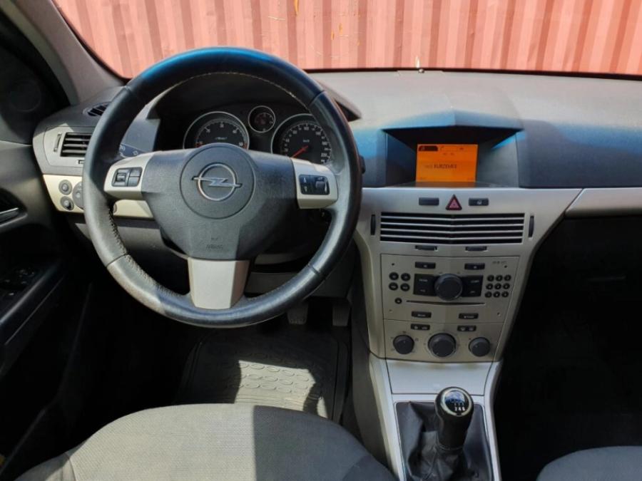 Opel Astra 2007 Rīga, ar dzinēja tilpumu 1.90 L un nobraukumu 258 tūkst. km par 2250 €, foto 9 vietnē AUTOMOTO.COM.LV