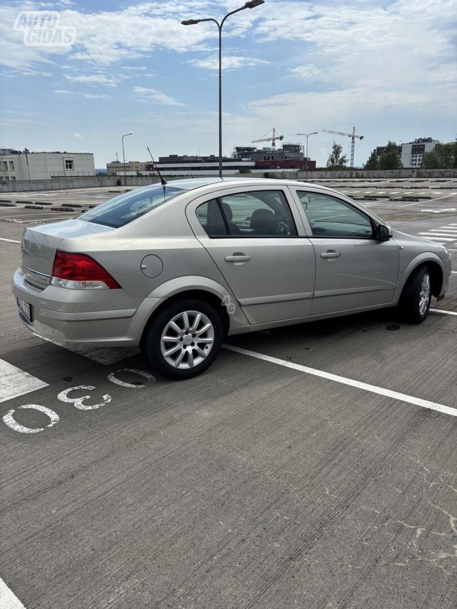 Opel Astra 2007 Viļņa, ar dzinēja tilpumu 1.30 L un nobraukumu 276 tūkst. km par 1350 €, foto 3 vietnē AUTOMOTO.COM.LV