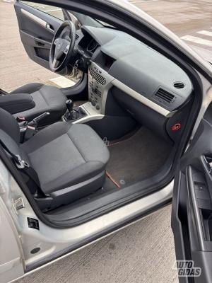 Opel Astra 2007 Viļņa, ar dzinēja tilpumu 1.30 L un nobraukumu 276 tūkst. km par 1350 €, foto 8 vietnē AUTOMOTO.COM.LV