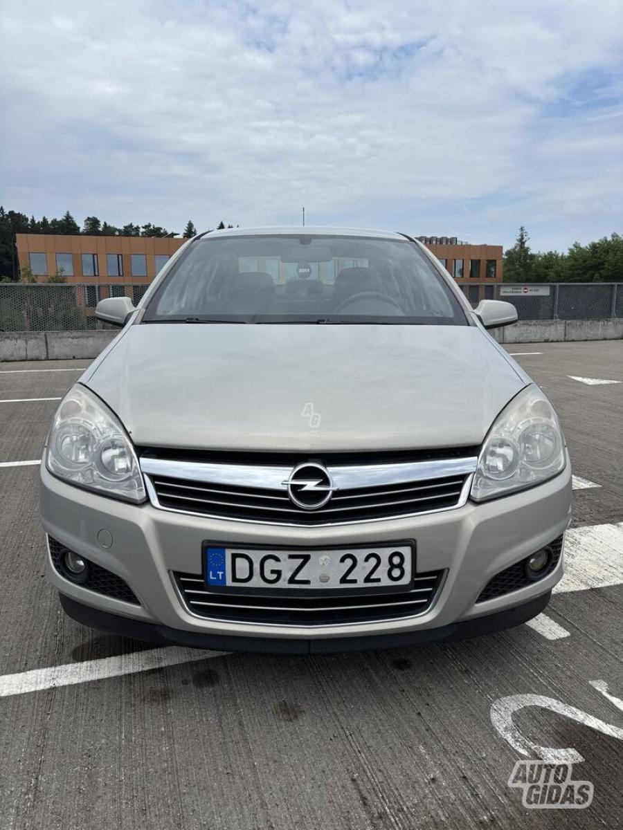 Opel Astra 2007 Viļņa, ar dzinēja tilpumu 1.30 L un nobraukumu 276 tūkst. km par 1350 €, foto 15 vietnē AUTOMOTO.COM.LV