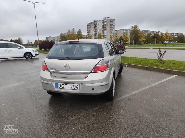 Опель Астра 2007 в Мажейкяй на AUTOMOTO.COM.LV Опель Астра 2007 в Мажейкяй, объемом двигателя 1.70 л и пробегом 236 тыс. км за 680 €, фото 5 на AUTOMOTO.COM.LV