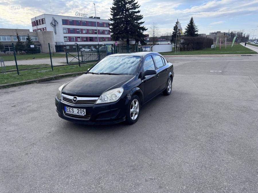 Opel Astra 2008 in Klaipeda, with an engine capacity of 1.60 L and mileage of 230 thousand km for 1750 €, photo 1 on AUTOMOTO.COM.LV