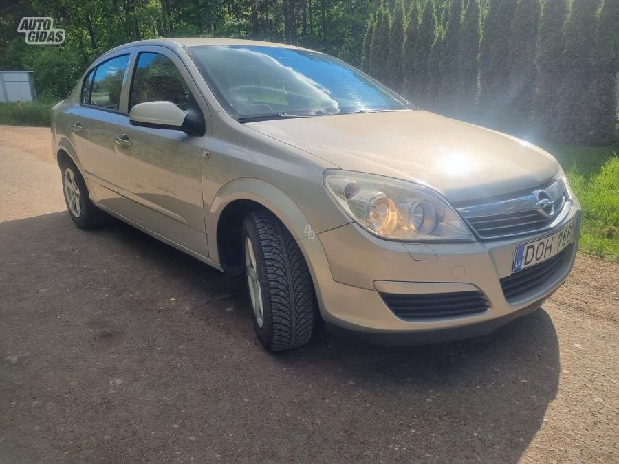 Opel Astra 2008 Kauņa, ar dzinēja tilpumu 1.60 L un nobraukumu 205 tūkst. km par 1250 €, foto 3 vietnē AUTOMOTO.COM.LV