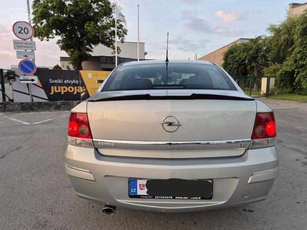 Opel Astra 2008 in Siauliai, with an engine capacity of 1.60 L and mileage of 186 thousand km for 2450 €, photo 10 on AUTOMOTO.COM.LV