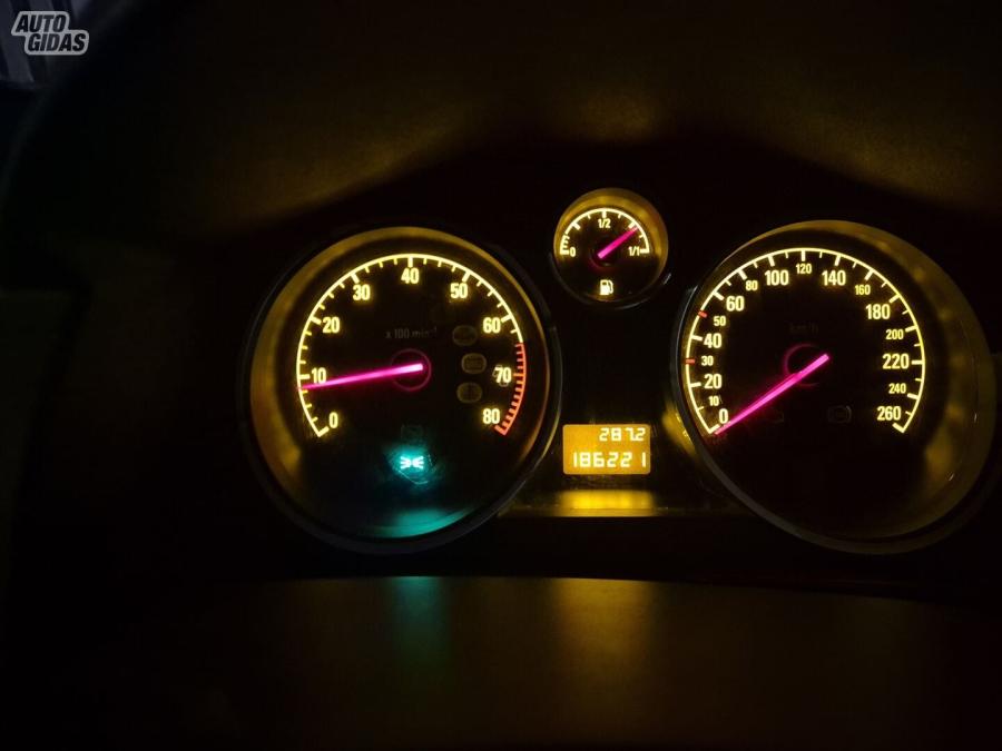 Opel Astra 2008 in Siauliai, with an engine capacity of 1.60 L and mileage of 186 thousand km for 2450 €, photo 18 on AUTOMOTO.COM.LV
