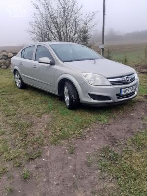 Opel Astra 2009 in Druskininkai, with an engine capacity of 1.60 L and mileage of 187 thousand km for 1850 €, photo 5 on AUTOMOTO.COM.LV