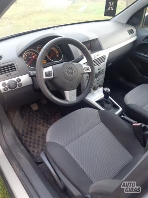 Opel Astra 2009 in Druskininkai, with an engine capacity of 1.60 L and mileage of 187 thousand km for 1850 €, photo 17 on AUTOMOTO.COM.LV