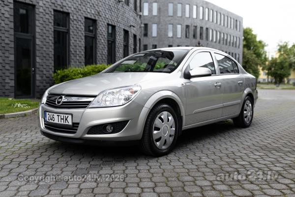 Opel Astra 2009 Tallina, ar dzinēja tilpumu 1.60 L un nobraukumu 109 tūkst. km par 2999 €, foto 1 vietnē AUTOMOTO.COM.LV