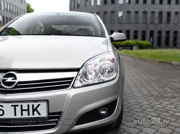 Opel Astra 2009 Tallina, ar dzinēja tilpumu 1.60 L un nobraukumu 109 tūkst. km par 2999 €, foto 7 vietnē AUTOMOTO.COM.LV