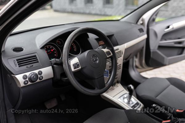 Opel Astra 2009 Tallina, ar dzinēja tilpumu 1.60 L un nobraukumu 109 tūkst. km par 2999 €, foto 8 vietnē AUTOMOTO.COM.LV