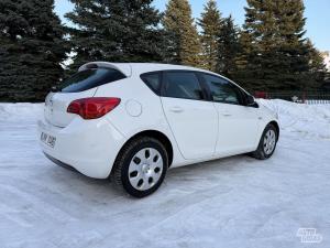 Opel Astra 2010 in Ariogala, with an engine capacity of 1.40 L and mileage of 240 thousand km for 2150 €, photo 3 on AUTOMOTO.COM.LV