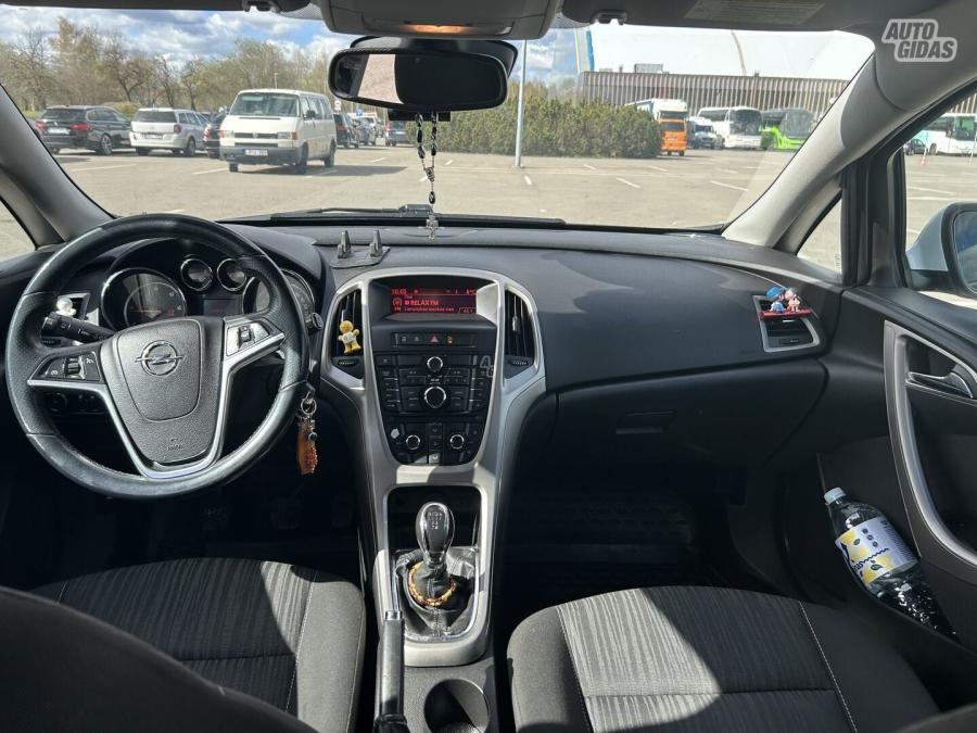 Opel Astra 2010 Šauļi, ar dzinēja tilpumu 1.20 L un nobraukumu 226 tūkst. km par 2850 €, foto 6 vietnē AUTOMOTO.COM.LV