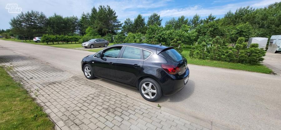 Opel Astra 2010 Klaipėda, ar dzinēja tilpumu 1.70 L un nobraukumu 301 tūkst. km par 2450 €, foto 8 vietnē AUTOMOTO.COM.LV