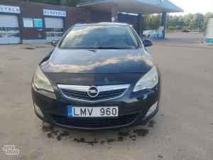 Opel Astra 2010 Šauļi, ar dzinēja tilpumu 1.70 L un nobraukumu 300 tūkst. km par 1450 €, foto 3 vietnē AUTOMOTO.COM.LV