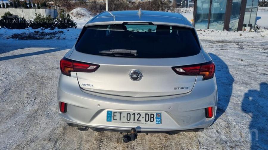 Opel Astra 2017 in Jelgava, with an engine capacity of 1.60 L and mileage of 147 thousand km for 7900 €, photo 6 on AUTOMOTO.COM.LV