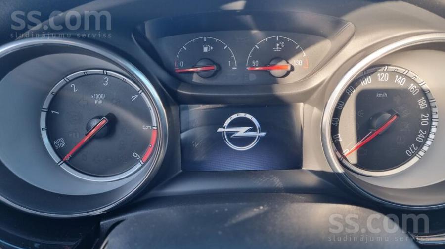 Opel Astra 2017 in Jelgava, with an engine capacity of 1.60 L and mileage of 147 thousand km for 7900 €, photo 9 on AUTOMOTO.COM.LV