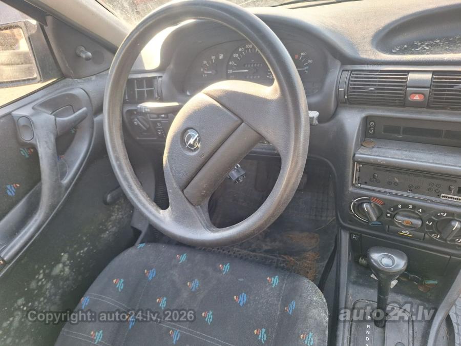 Opel Astra 1994 Tallina, ar dzinēja tilpumu 1.60 L un nobraukumu 0 tūkst. km par 350 €, foto 3 vietnē AUTOMOTO.COM.LV
