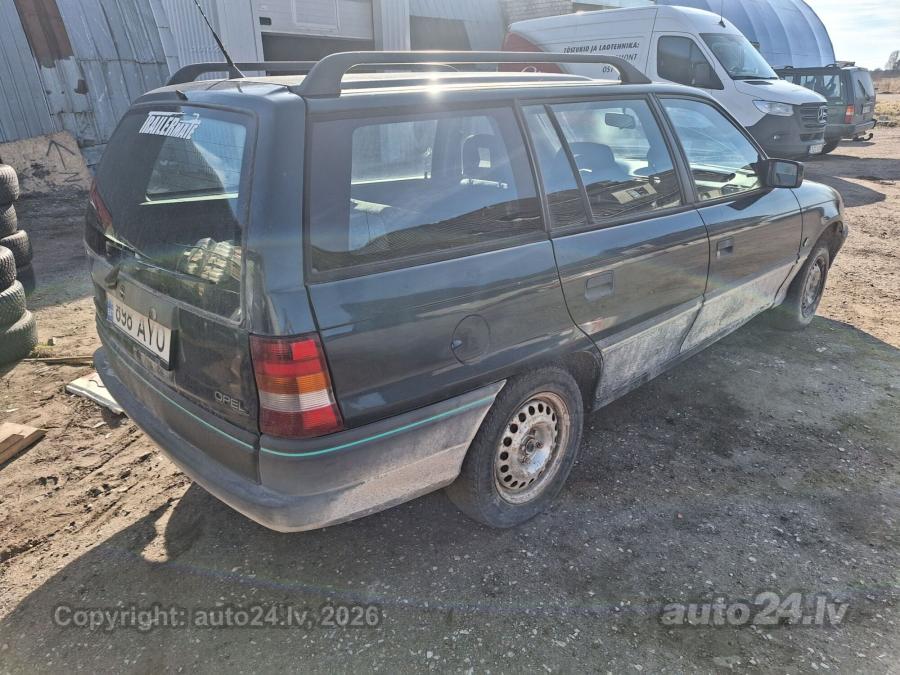 Opel Astra 1994 Tallina, ar dzinēja tilpumu 1.60 L un nobraukumu 0 tūkst. km par 350 €, foto 6 vietnē AUTOMOTO.COM.LV