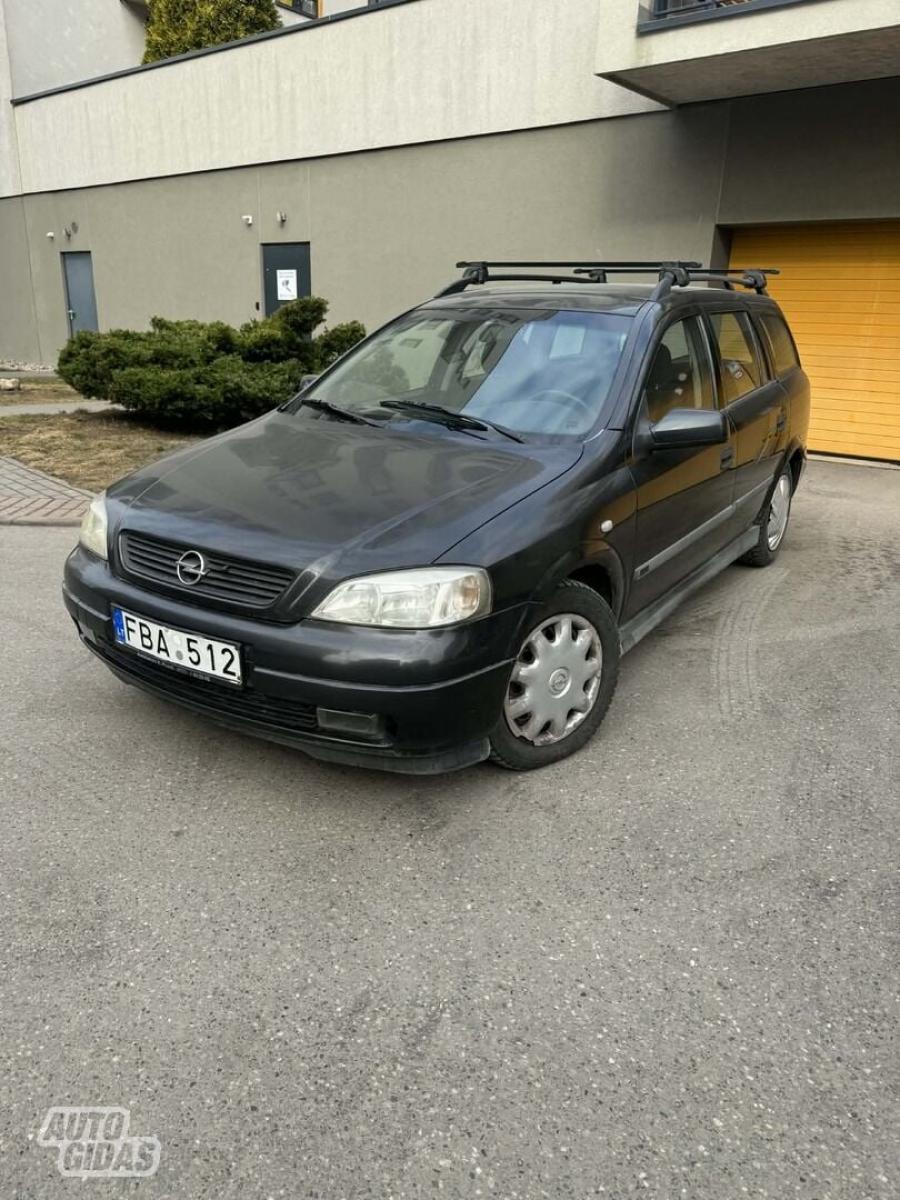 Opel Astra 1999 in Vilnius, with an engine capacity of 2.00 L and mileage of 300 thousand km for 500 €, photo 2 on AUTOMOTO.COM.LV