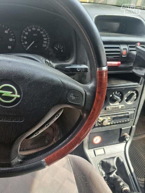 Opel Astra 1999 in Radviliskis, with an engine capacity of 1.70 L and mileage of 300 thousand km for 550 €, photo 4 on AUTOMOTO.COM.LV