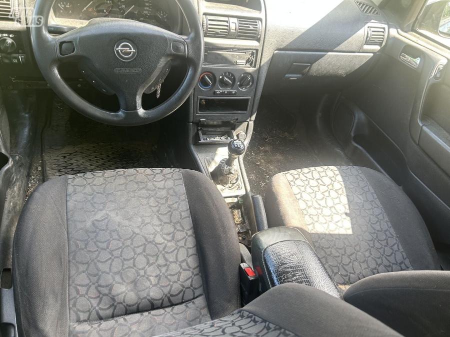 Opel Astra 2000 in Varena, with an engine capacity of 2.00 L and mileage of 300 thousand km for 440 €, photo 3 on AUTOMOTO.COM.LV