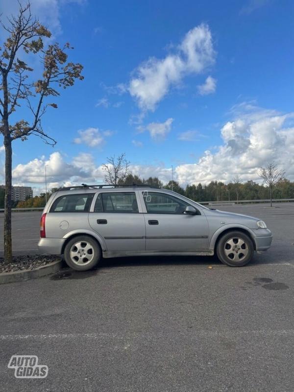 Opel Astra 2000 in Vilnius, with an engine capacity of 1.60 L and mileage of 299 thousand km for 790 €, photo 3 on AUTOMOTO.COM.LV