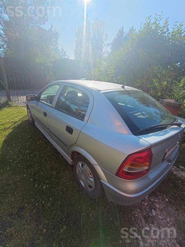 Opel Astra 2001 in Riga, with an engine capacity of 1.60 L and mileage of 245 thousand km for 800 €, photo 4 on AUTOMOTO.COM.LV