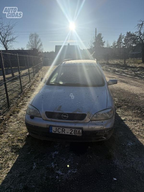 Opel Astra 2001 in Vilnius, with an engine capacity of 2.00 L and mileage of 320 thousand km for 299 €, photo 1 on AUTOMOTO.COM.LV