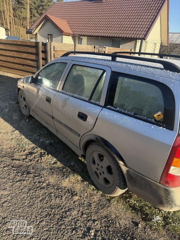 Opel Astra 2001 in Vilnius, with an engine capacity of 2.00 L and mileage of 320 thousand km for 299 €, photo 2 on AUTOMOTO.COM.LV