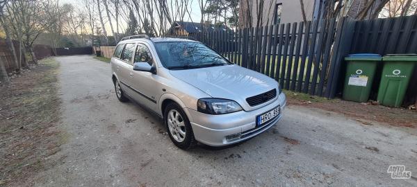 Opel Astra 2003 in Kaunas, with an engine capacity of 2.00 L and mileage of 310 thousand km for 330 €, photo 1 on AUTOMOTO.COM.LV