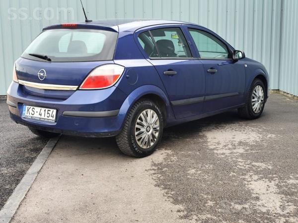 Opel Astra 2004 Ogre, ar dzinēja tilpumu 1.80 L un nobraukumu 174 tūkst. km par 1950 €, foto 4 vietnē AUTOMOTO.COM.LV