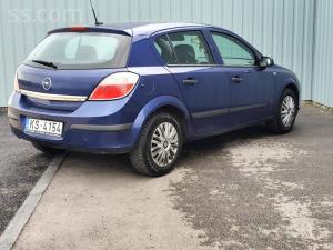 Opel Astra 2004 in Ogre, with an engine capacity of 1.80 L and mileage of 174 thousand km for 1950 €, photo 5 on AUTOMOTO.COM.LV
