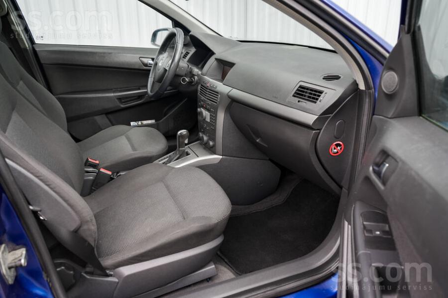 Opel Astra 2004 in Ogre, with an engine capacity of 1.80 L and mileage of 174 thousand km for 1700 €, photo 8 on AUTOMOTO.COM.LV