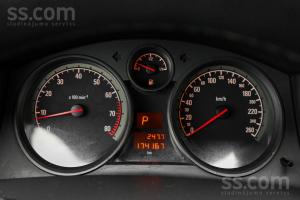 Opel Astra 2004 in Ogre, with an engine capacity of 1.80 L and mileage of 174 thousand km for 1700 €, photo 12 on AUTOMOTO.COM.LV