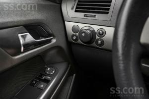 Opel Astra 2004 in Ogre, with an engine capacity of 1.80 L and mileage of 174 thousand km for 1700 €, photo 15 on AUTOMOTO.COM.LV