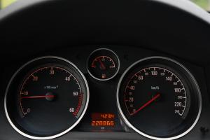 Opel Astra 2004 in Tallinn, with an engine capacity of 1.70 L and mileage of 229 thousand km for 999 €, photo 15 on AUTOMOTO.COM.LV