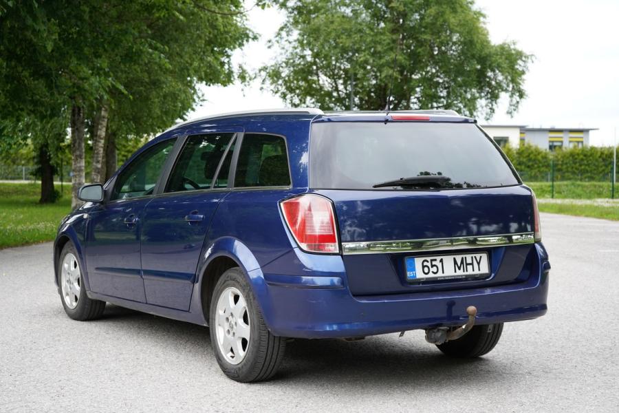 Opel Astra 2004 in Tallinn, with an engine capacity of 1.70 L and mileage of 229 thousand km for 999 €, photo 18 on AUTOMOTO.COM.LV
