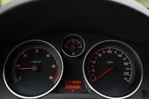 Opel Astra 2004 in Tallinn, with an engine capacity of 1.70 L and mileage of 229 thousand km for 999 €, photo 29 on AUTOMOTO.COM.LV