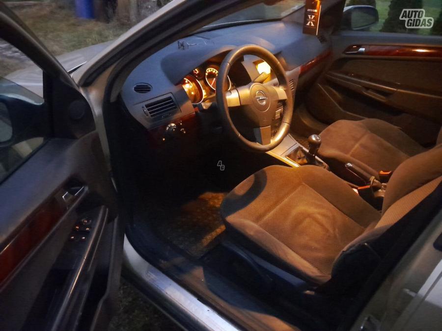 Opel Astra 2005 Marijampole, ar dzinēja tilpumu 1.70 L un nobraukumu 276 tūkst. km par 999 €, foto 5 vietnē AUTOMOTO.COM.LV