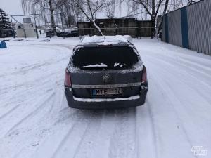 Opel Astra 2005 in Kaunas, with an engine capacity of 1.80 L and mileage of 380 thousand km for 1090 €, photo 4 on AUTOMOTO.COM.LV