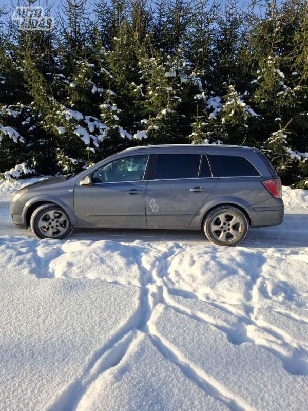 Opel Astra 2005 in Elektrenai, with an engine capacity of 1.90 L and mileage of 330 thousand km for 760 €, photo 3 on AUTOMOTO.COM.LV