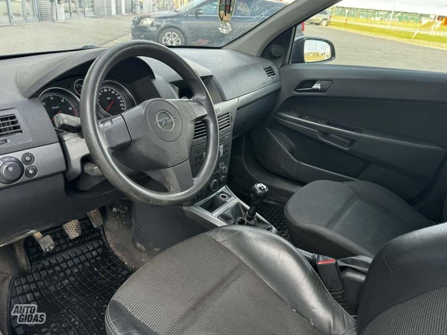 Opel Astra 2005 Panevēža, ar dzinēja tilpumu 1.70 L un nobraukumu 343 tūkst. km par 840 €, foto 6 vietnē AUTOMOTO.COM.LV