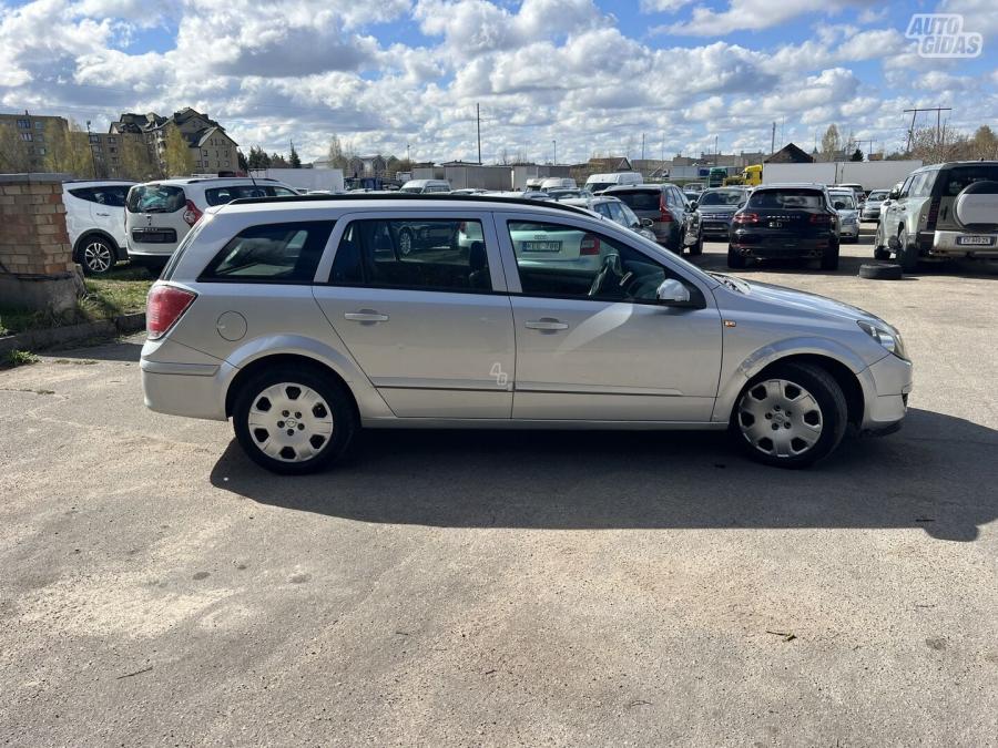 Opel Astra 2005 in Siauliai, with an engine capacity of 1.60 L and mileage of 201 thousand km for 549 €, photo 6 on AUTOMOTO.COM.LV