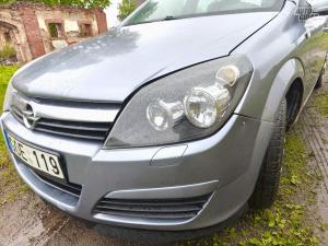 Opel Astra 2005 in Ignalina, with an engine capacity of 1.70 L and mileage of 333 thousand km for 430 €, photo 7 on AUTOMOTO.COM.LV