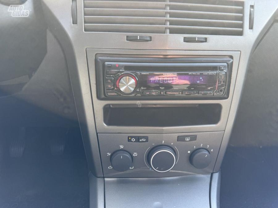 Opel Astra 2005 in Klaipeda, with an engine capacity of 1.40 L and mileage of 130 thousand km for 700 €, photo 11 on AUTOMOTO.COM.LV