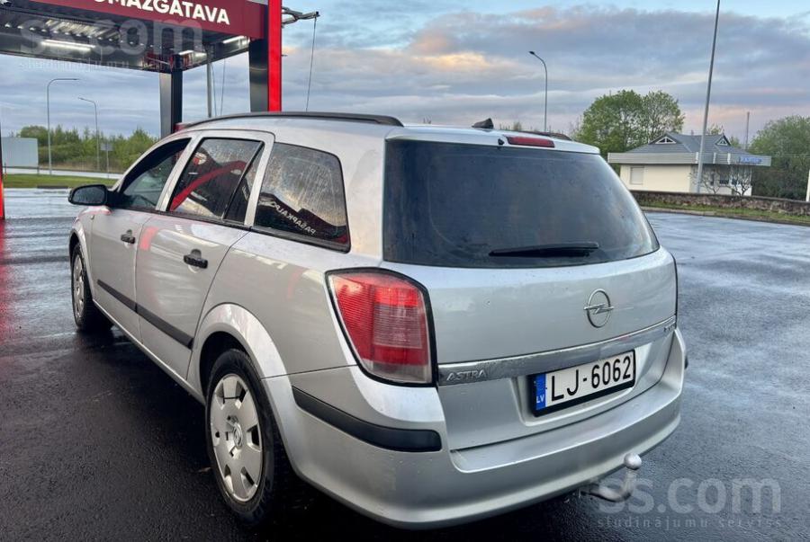 Opel Astra 2005 Daugavpils, ar dzinēja tilpumu 1.90 L un nobraukumu 295 tūkst. km par 990 €, foto 4 vietnē AUTOMOTO.COM.LV